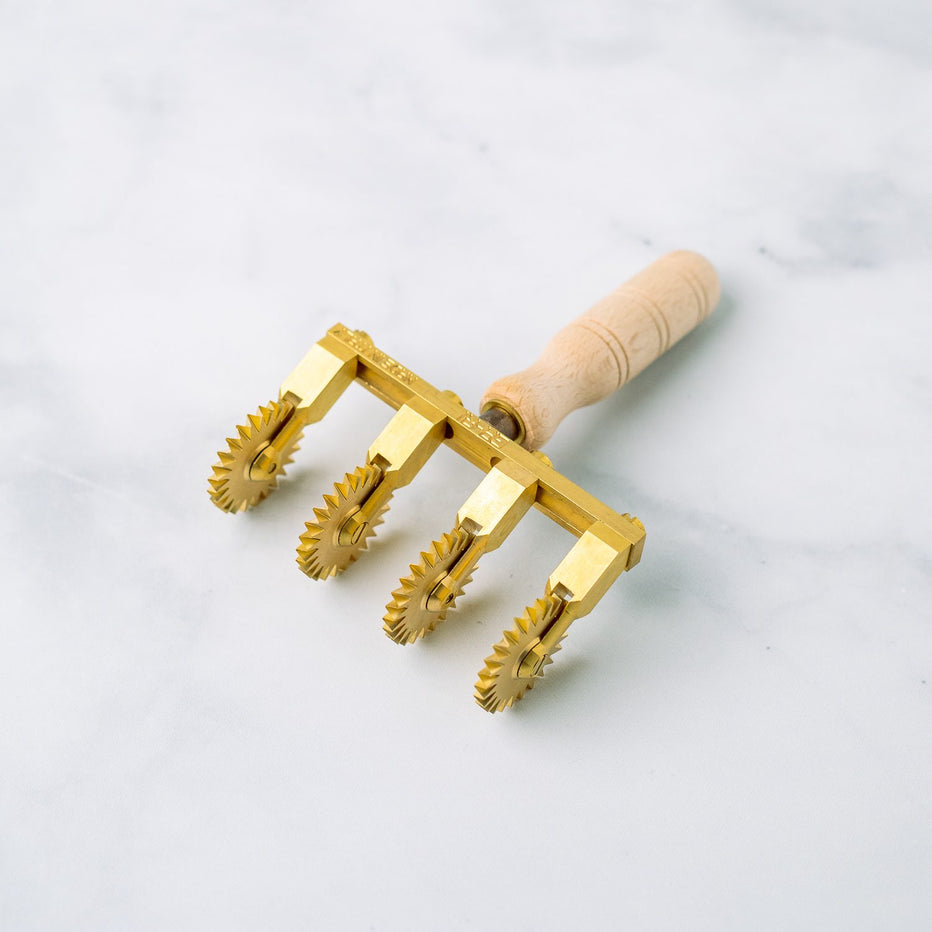 Adjustable Fluted Pasta Cutter – q.b. Cucina