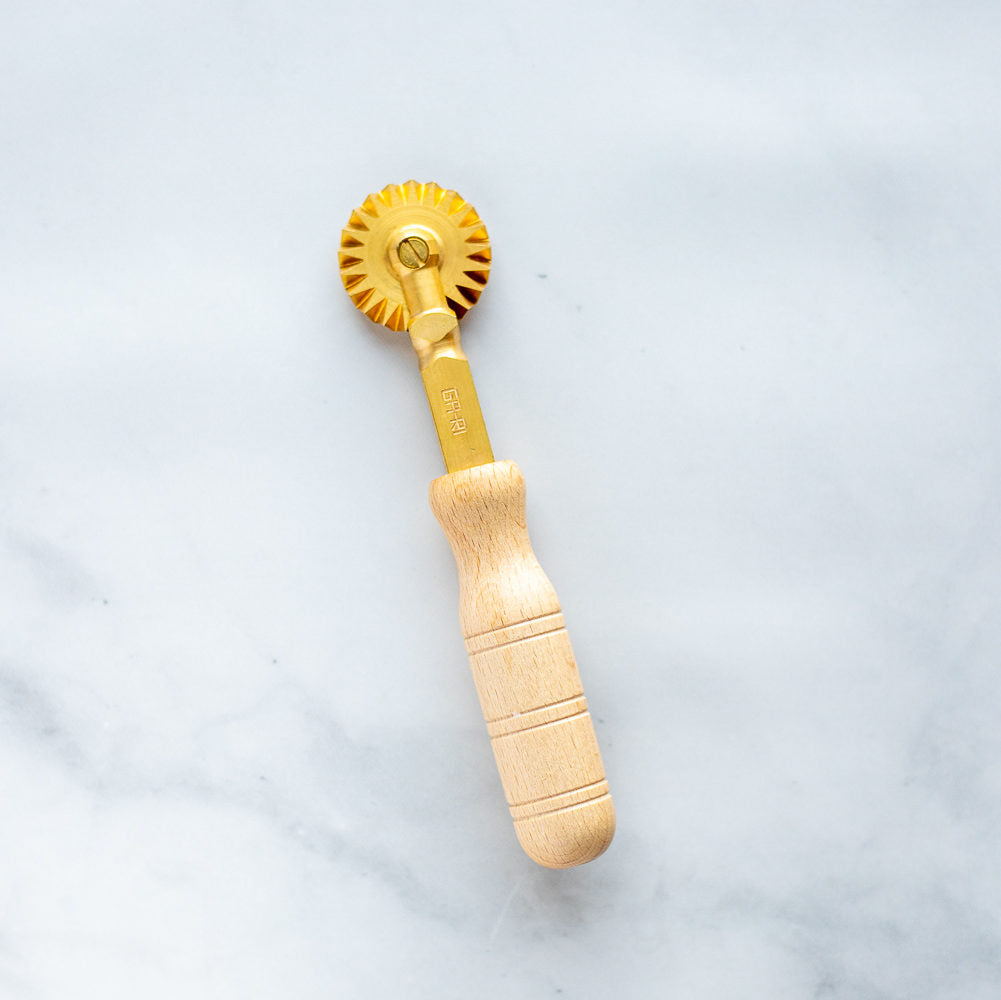 Fluted Brass Pasta Wheel – q.b. Cucina