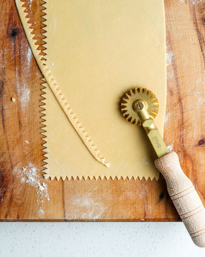 Fluted Brass Pasta Wheel – q.b. Cucina